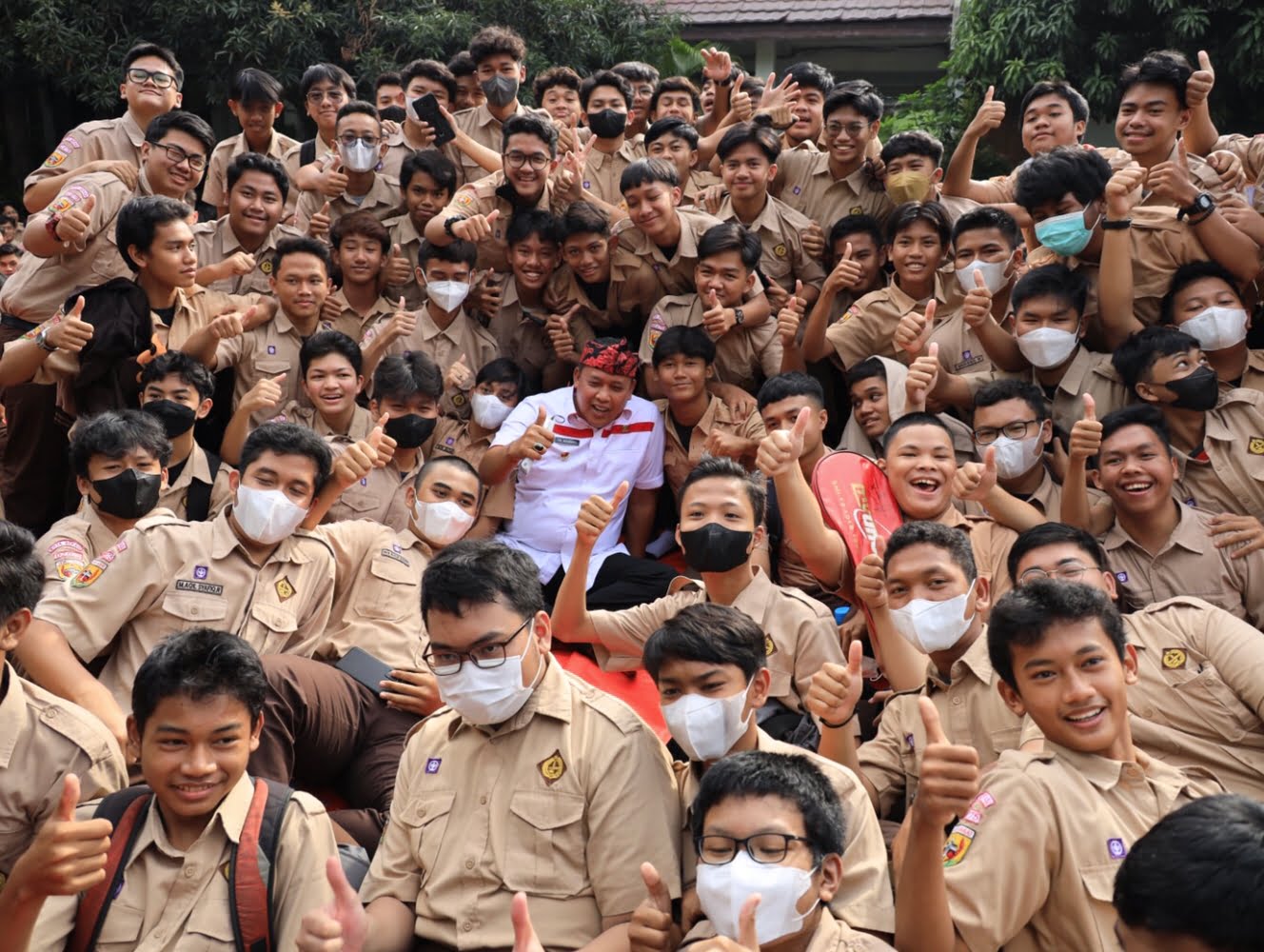Plt Wali Kota Bekasi Kunjungi SMA Negeri 3 Kota Bekasi - Fakta Hukum ...