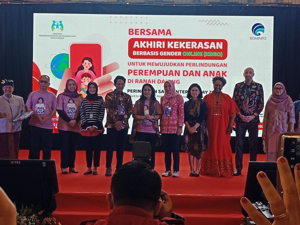 Pekerja Sosial Terdepan Dalam Perlindungan Anak Secara Daring - Fakta Hukum Indonesia