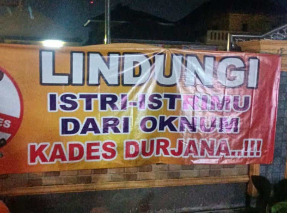 Heboh! Muncul Spanduk Penolakan Kepala Desa Beredar di Sukadanau ... Heboh! Muncul Spanduk Penolakan Kepala Desa Beredar di Sukadanau ...