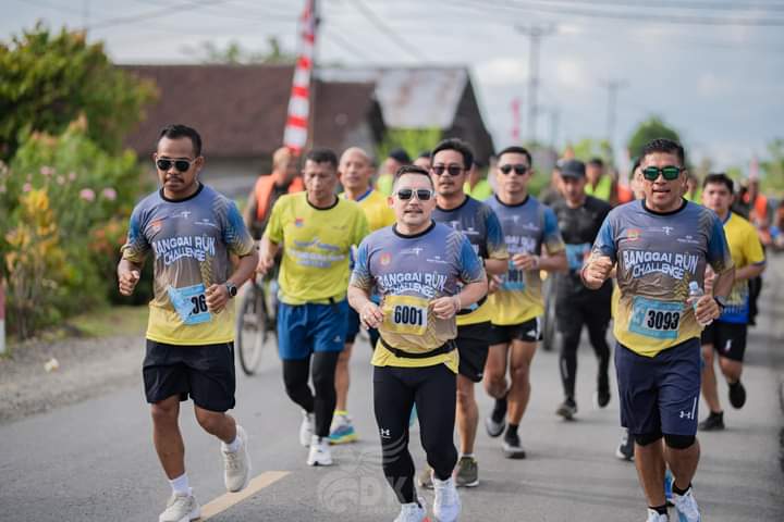 Bupati Banggai Meriahkan Run Challenge 2024 - Fakta Hukum Indonesia